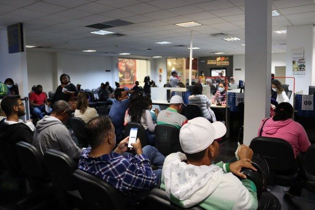 Quase 50 mil pessoas foram atendidas pelo TRE-MT no último dia do ...