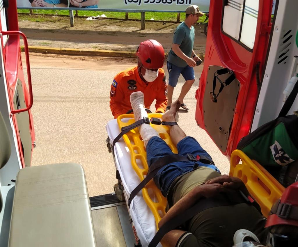 Batida entre motocicletas deixa duas pessoas feridas - PHD News